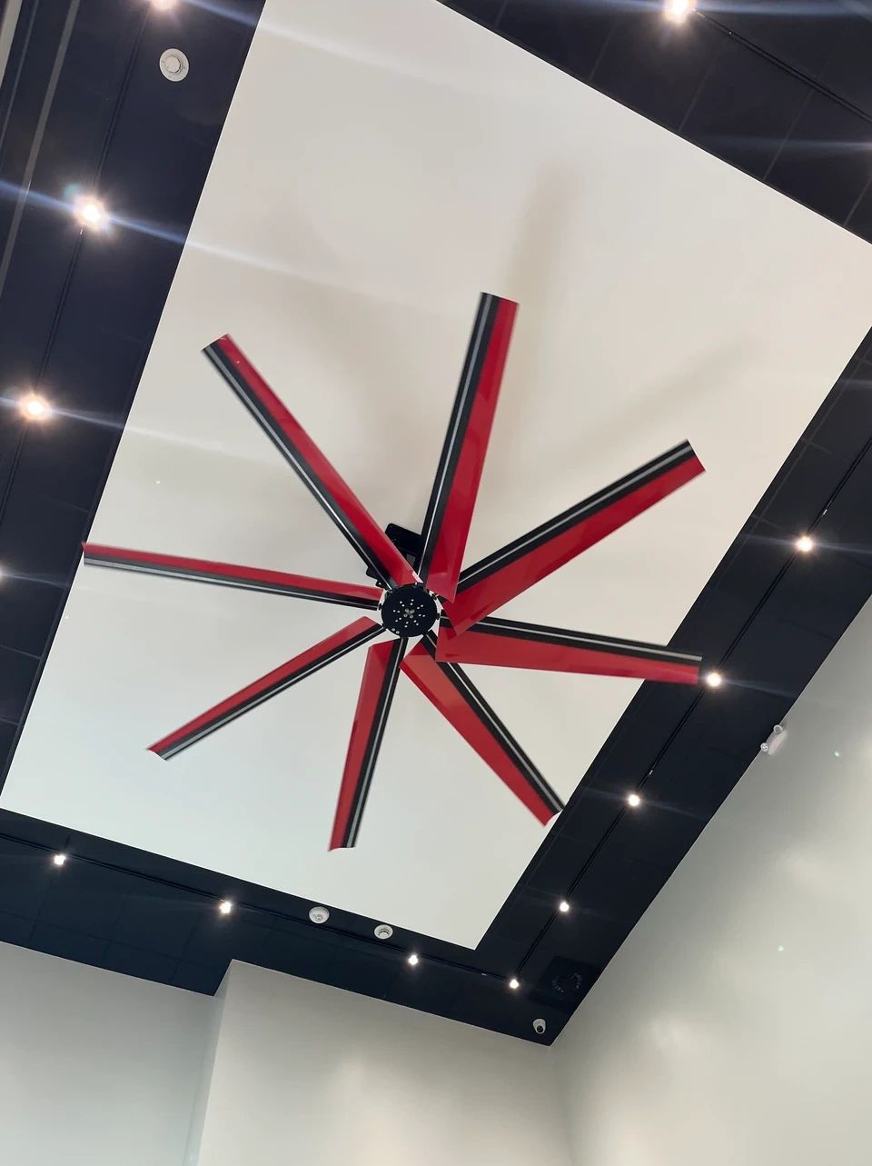 Why You Should Change Your Ceiling Fan Direction in the Summer