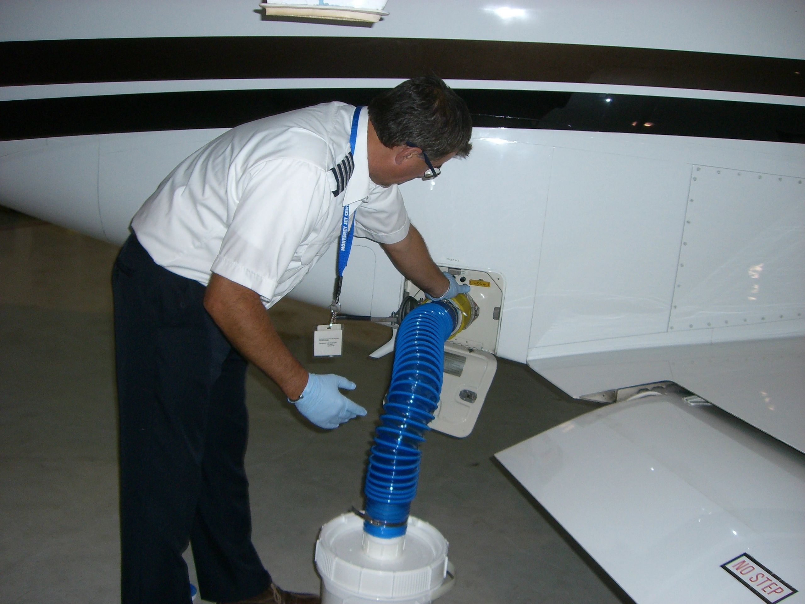 Corporate Aircraft portable lavatory kit - Business Aircraft Portable ...