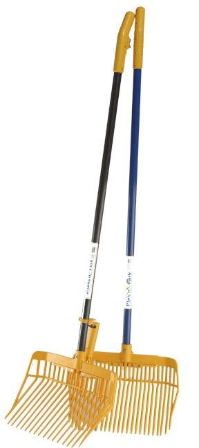 Motorized vs. Manual Rakes