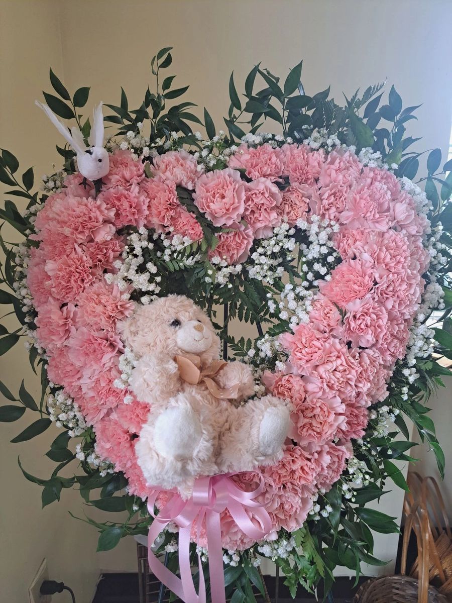 LIVE OPEN HEART SPRAY WITH TEDDY BEAR