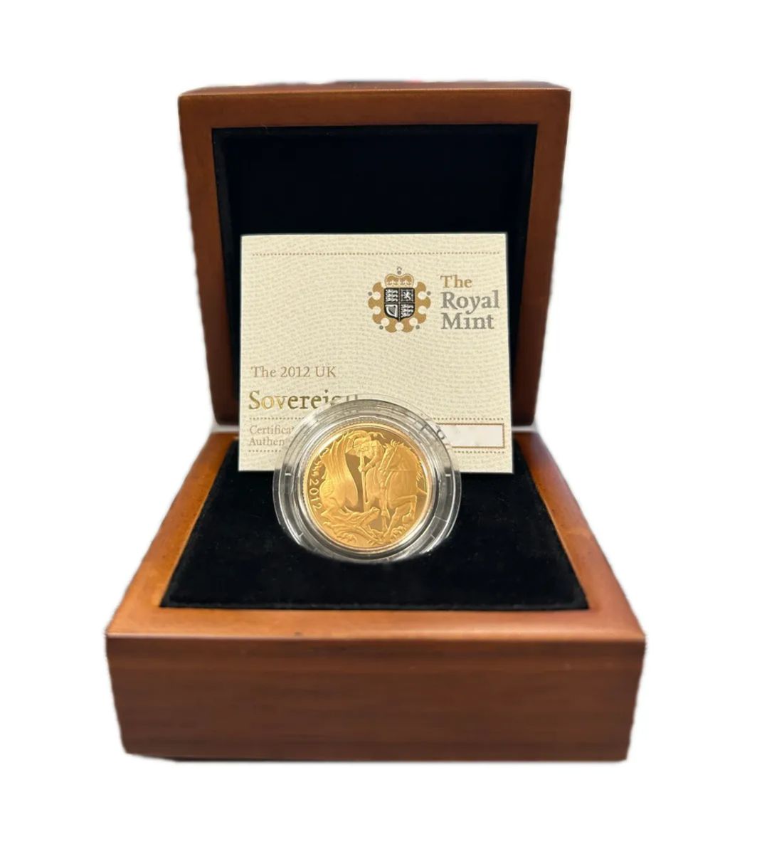 The Queen Elizabeth II Diamond Jubilee 2012 UK Gold Proof Sovereign Coin - Limited Edition Only ...