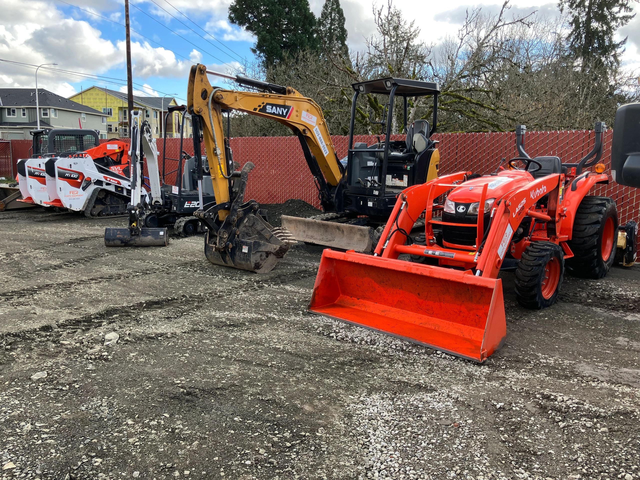 Tractors | Forte Equipment Rentals