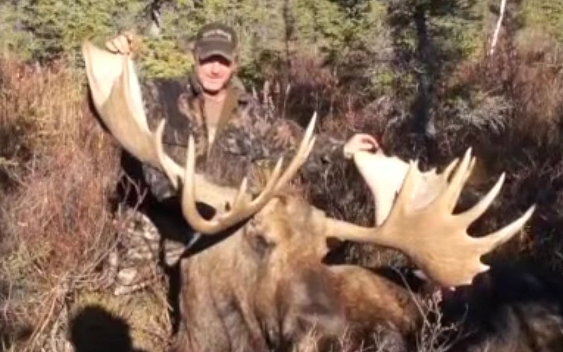 The 60" Club - Honey Hole DIY Hunt Planner
