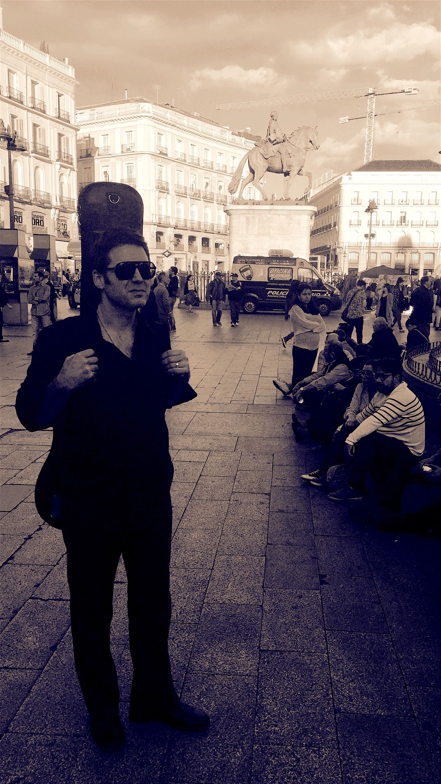 Simotunes - James Simonson Bass Player, Shows and Downloads