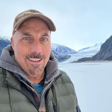 Rob Ekno Producer, TV Host, Speaker