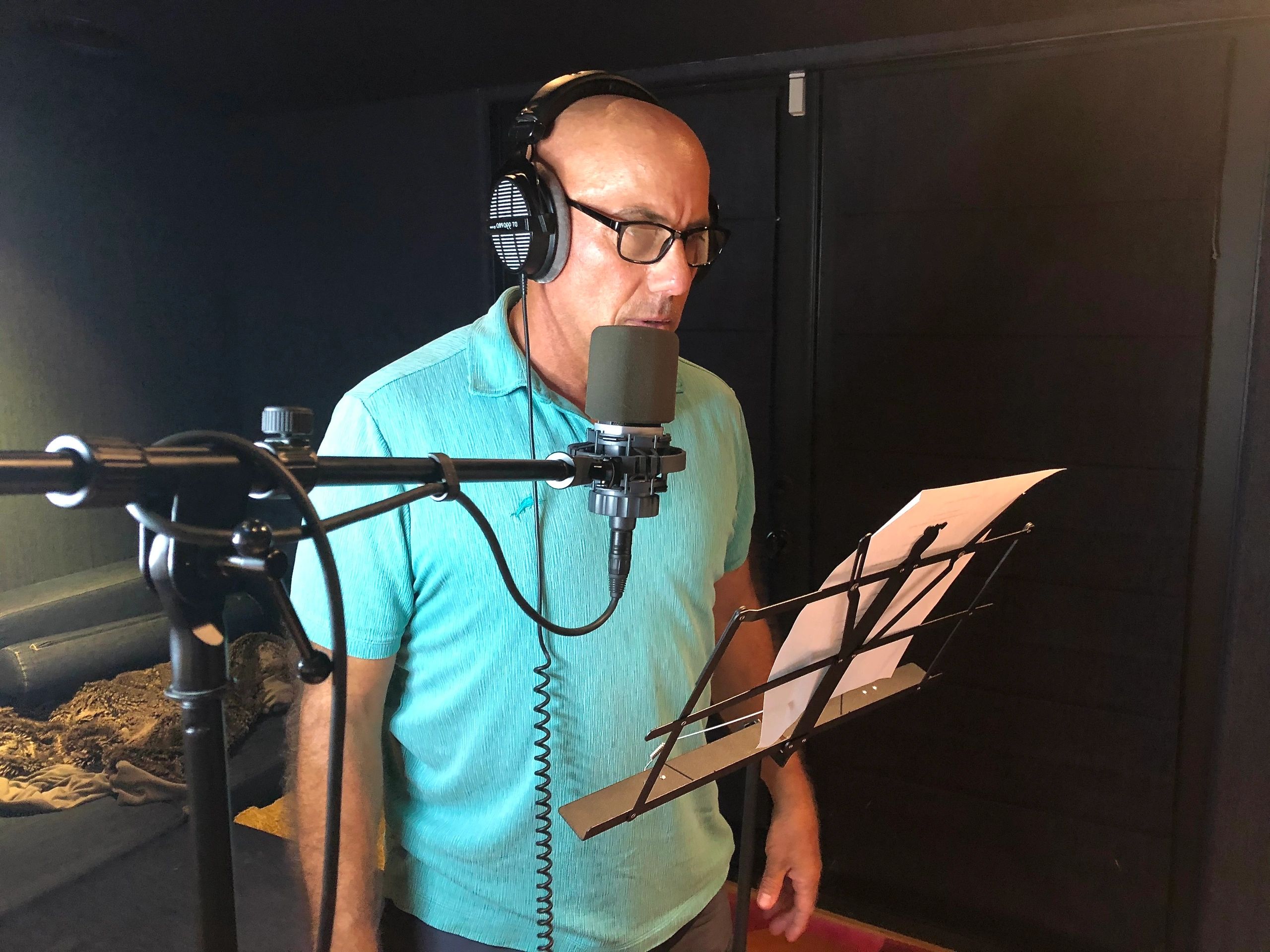 Rob Ekno Producer, TV Host, Speaker