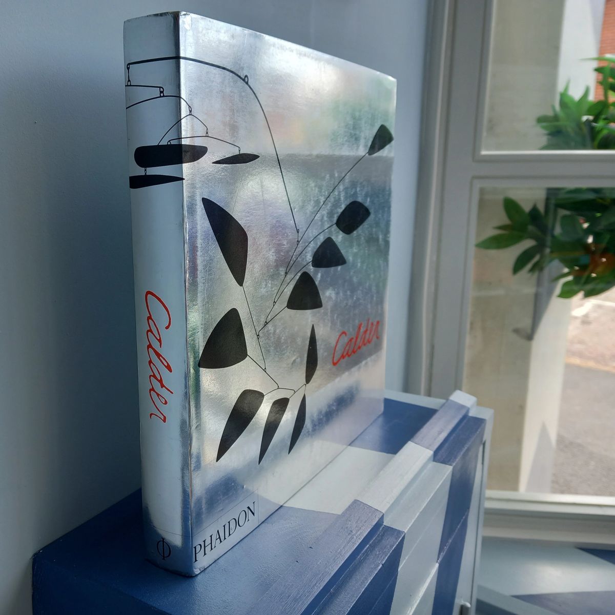 Calder: Gravity and Grace