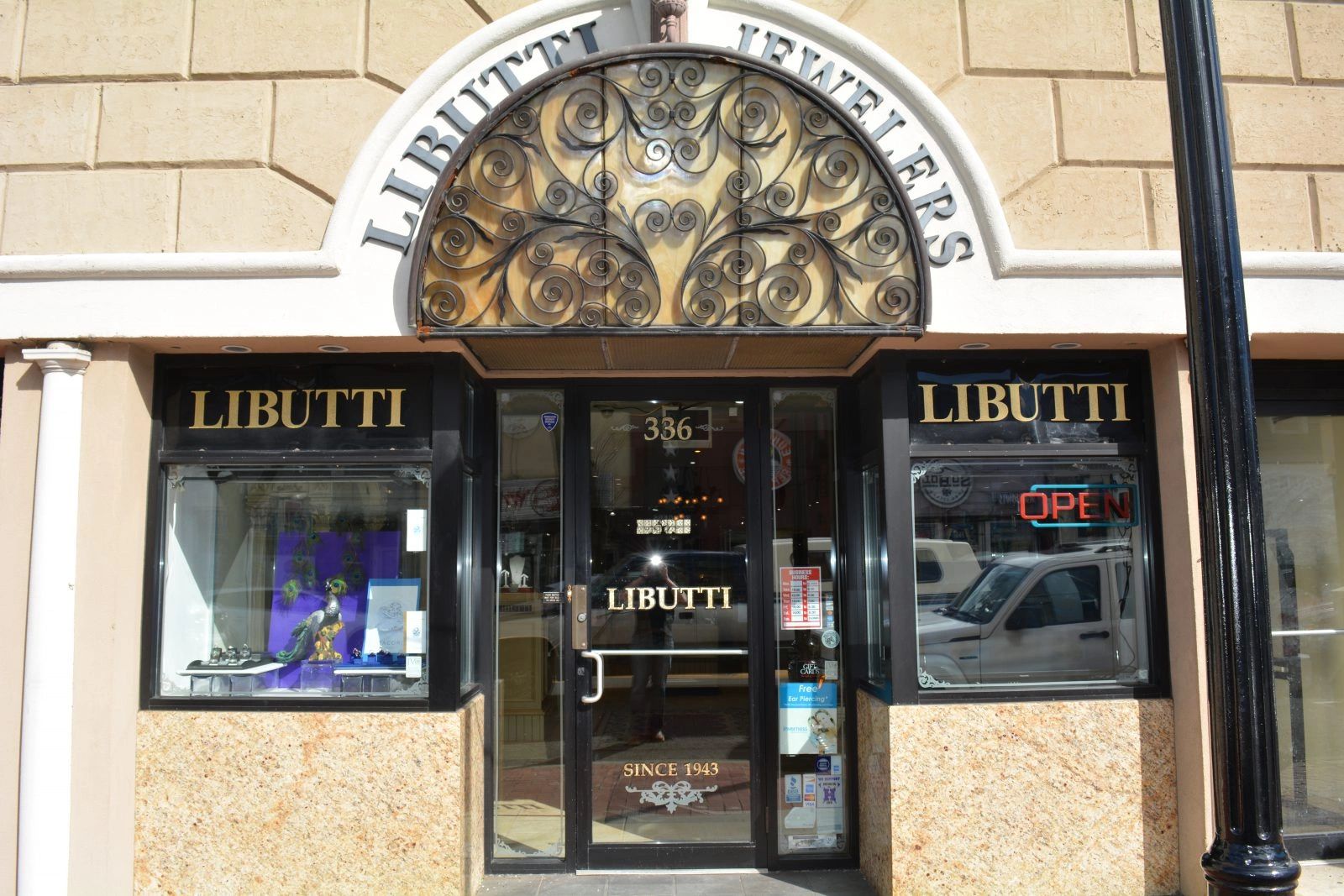 libuttijewelers.com