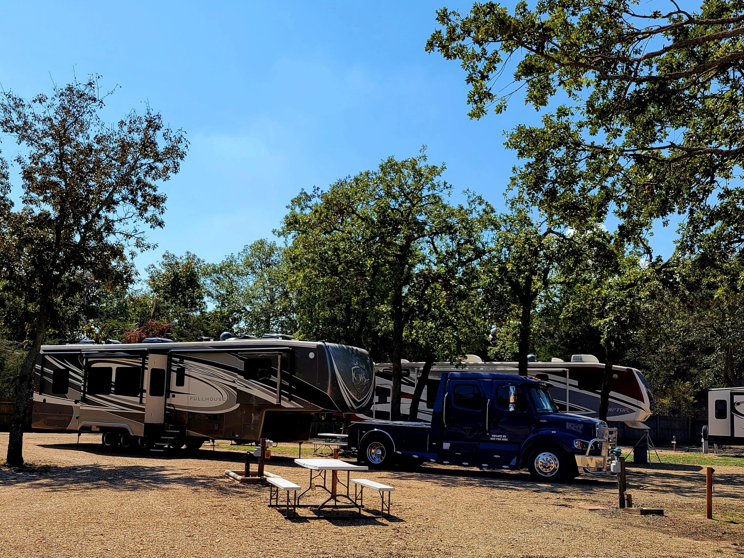 Tx Log Cabin RV Park - RV Park, Canton, Texas