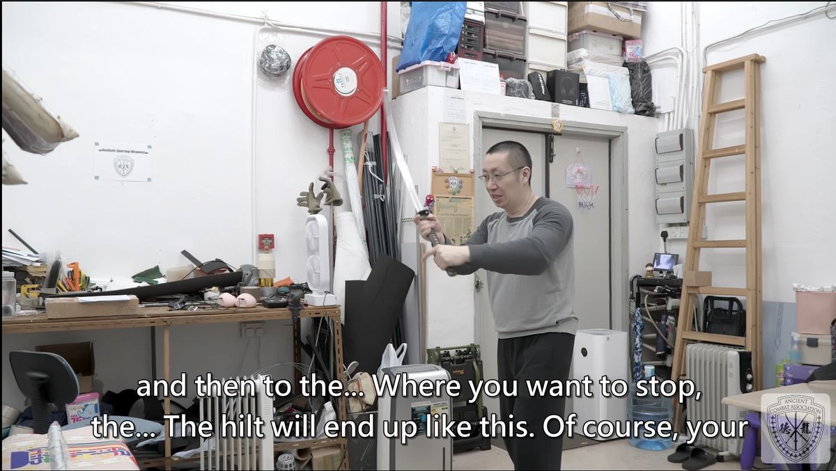 Universal swordsmanship Lesson 29: Indoor practice and stopping the sword
