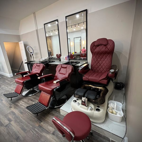 Men’s Haircut - The King’s Golden Crown Barber Shop