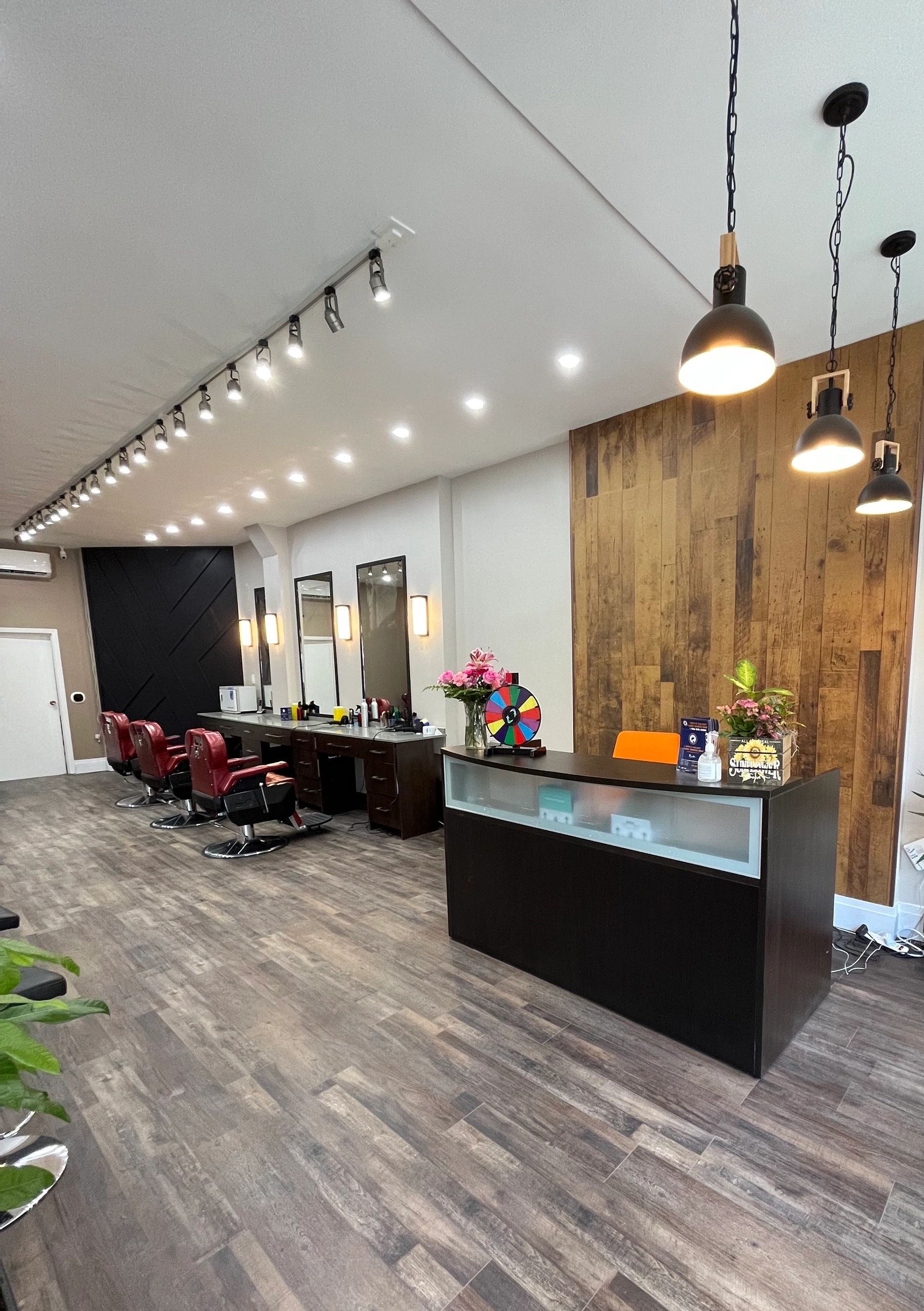 Men’s Haircut - The King’s Golden Crown Barber Shop