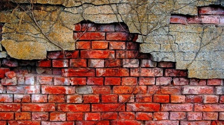 How to Deal with Bulging Brick Walls - The Ultimate Guide