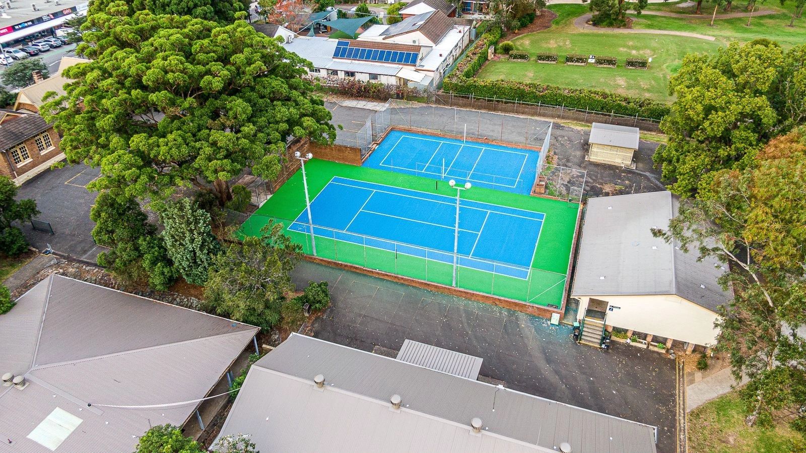 High-Quality Tennis Surfaces for Your Courts