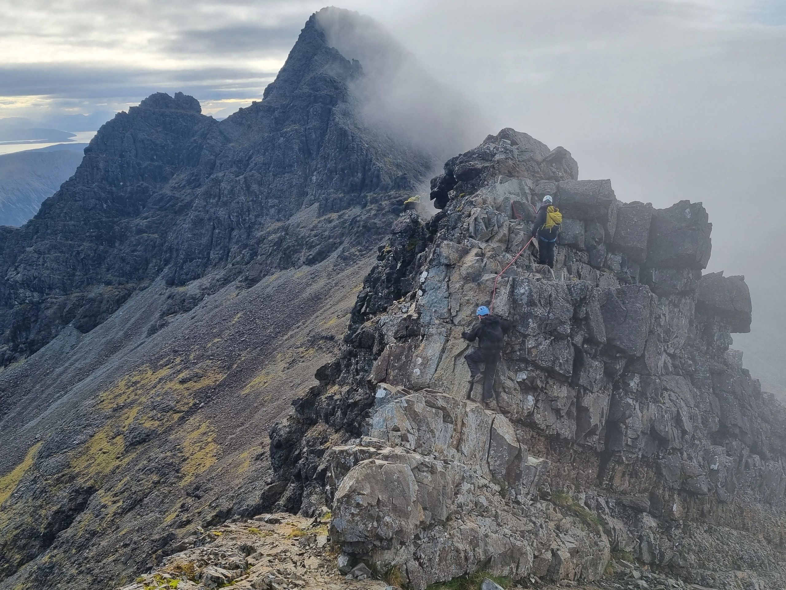 Mountain Mastery - Mountaineering, Rock Climbing