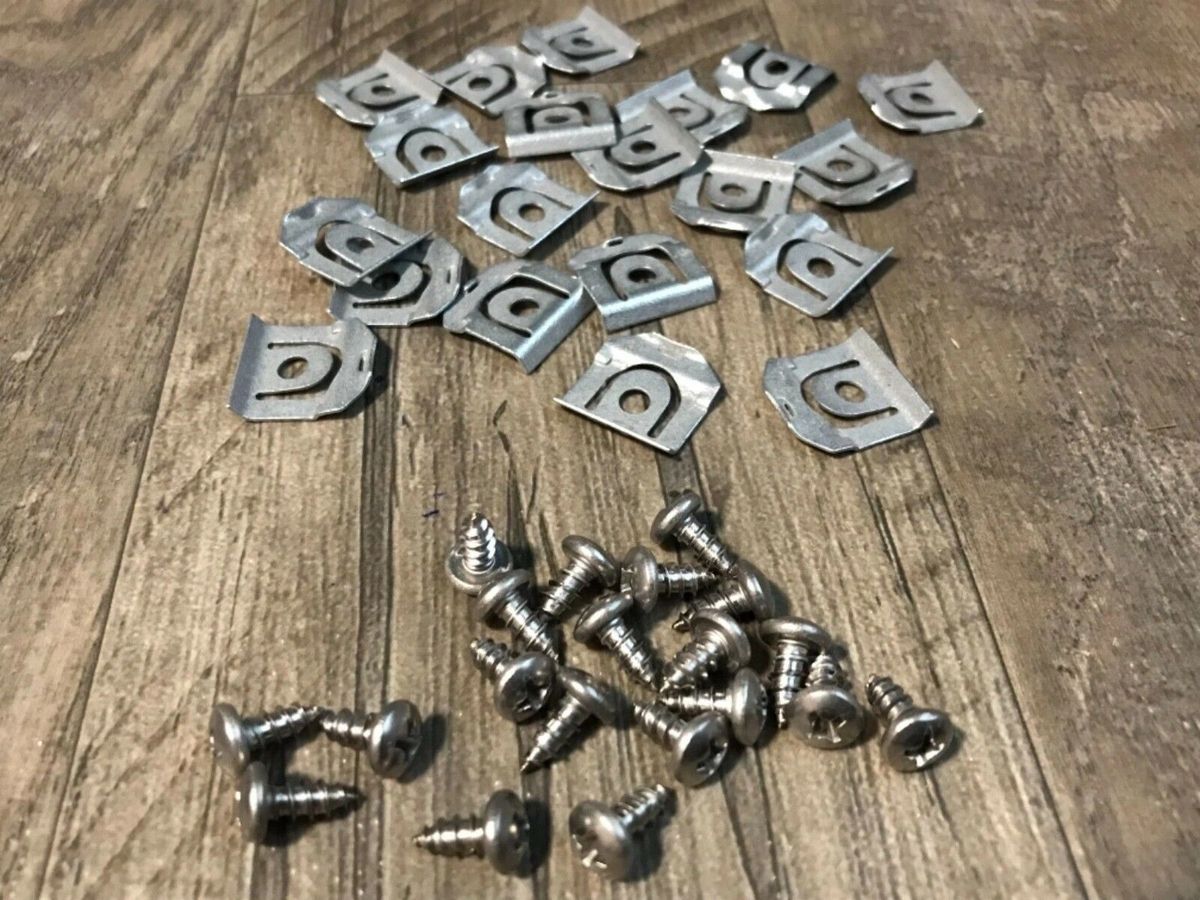 64 65 Chevelle windshield rear back glass clips screw in type ...
