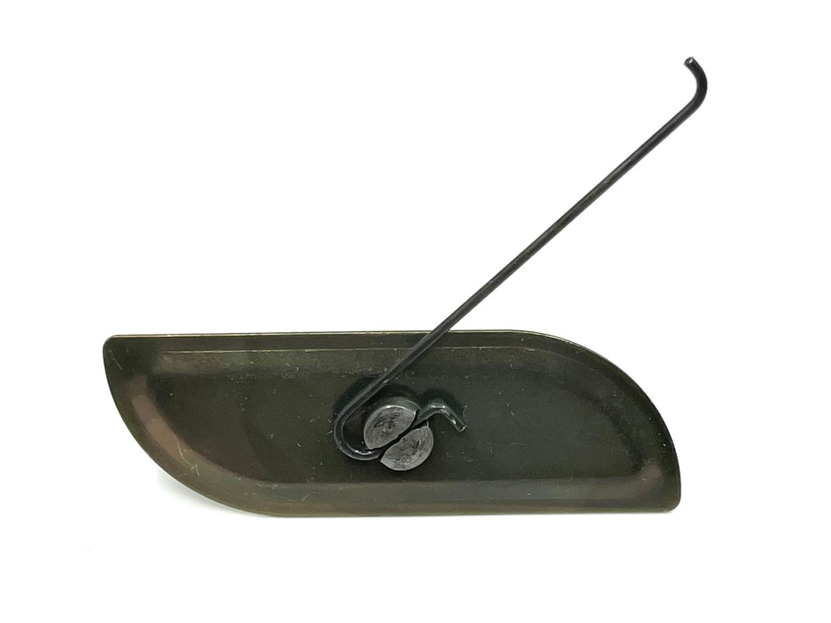 Universal steel push in clip for 1-1/2 " wide moulding