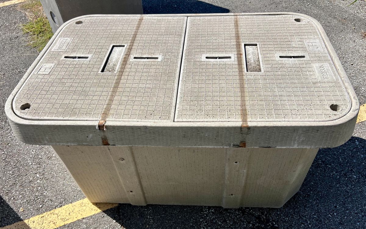 Tier 22 Polymer Concrete 2 part lid 30x48x24 Vault / Handhole