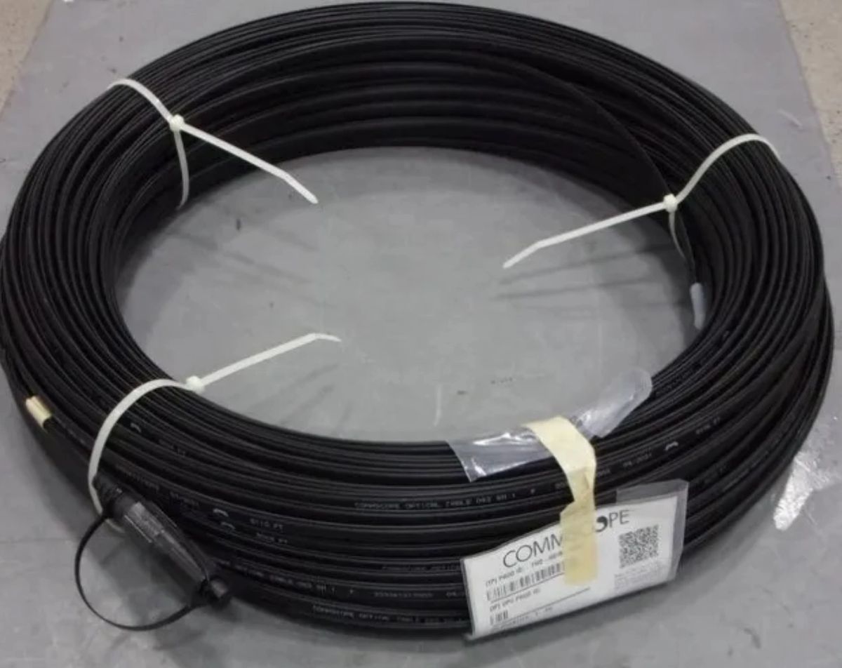 COMMSCOPE PRECONNECTORIZED OPTITAP SC/APC TO BLUNT FHD-H01B-0400F Fiber ...