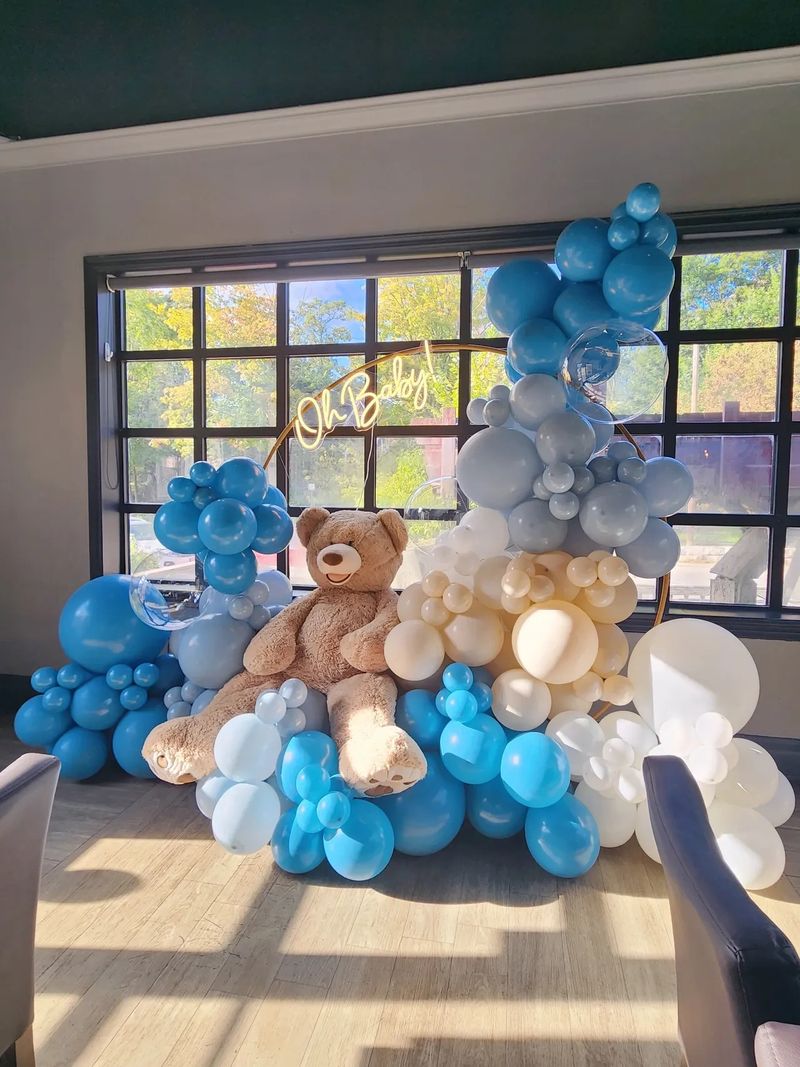 Balloon Decorations in San Diego | GlowBalloonDesigns