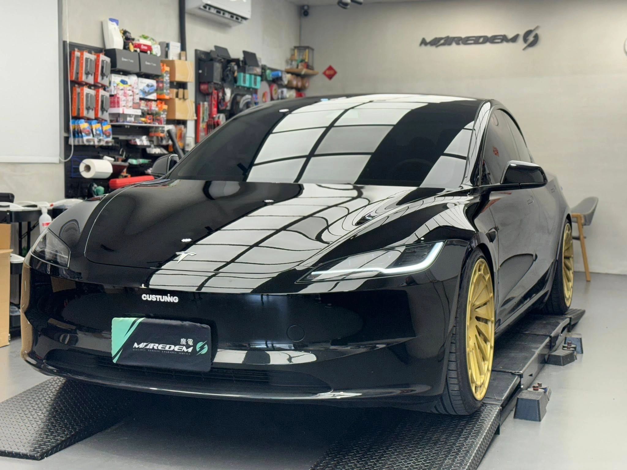 CUSTUNING｜特斯拉專用後電機一體卡鉗