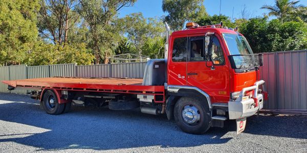Tow Truck Service - Precision Towing and Transport