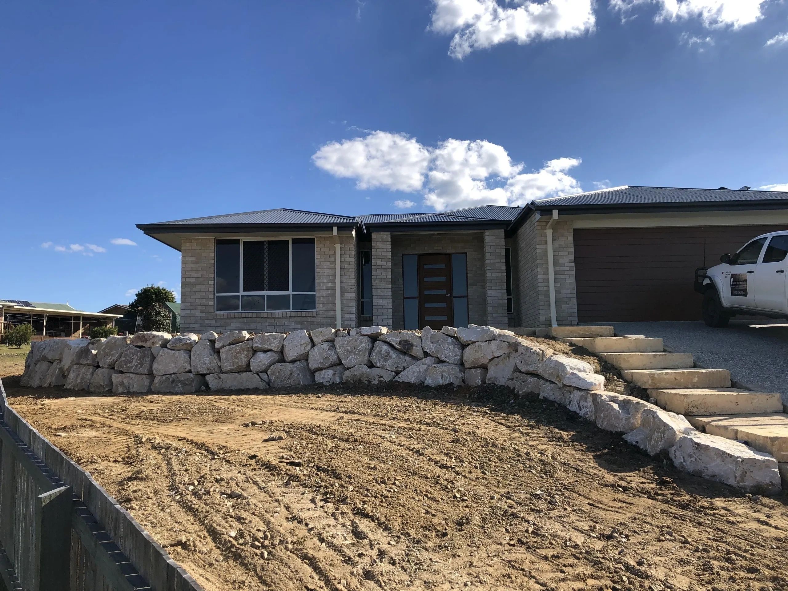 Sandstone Boulder & Block Retaining Walls - Retaining Walls