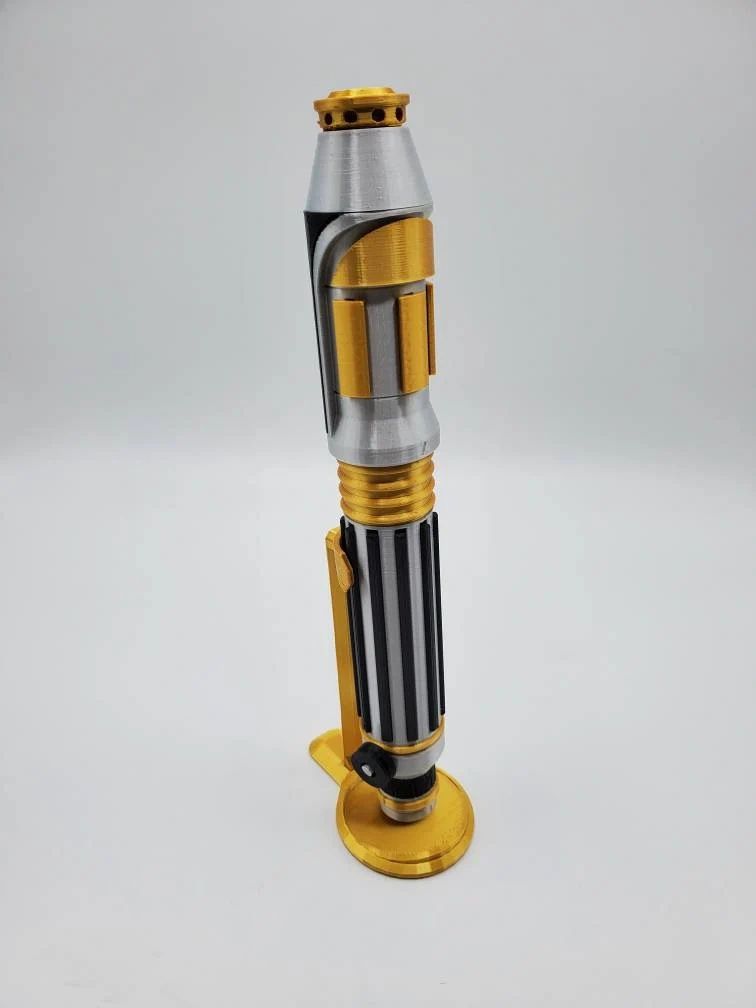 Master Mace Windu Lightsaber Hilt w/ Display Stand | Star Wars, Prop ...