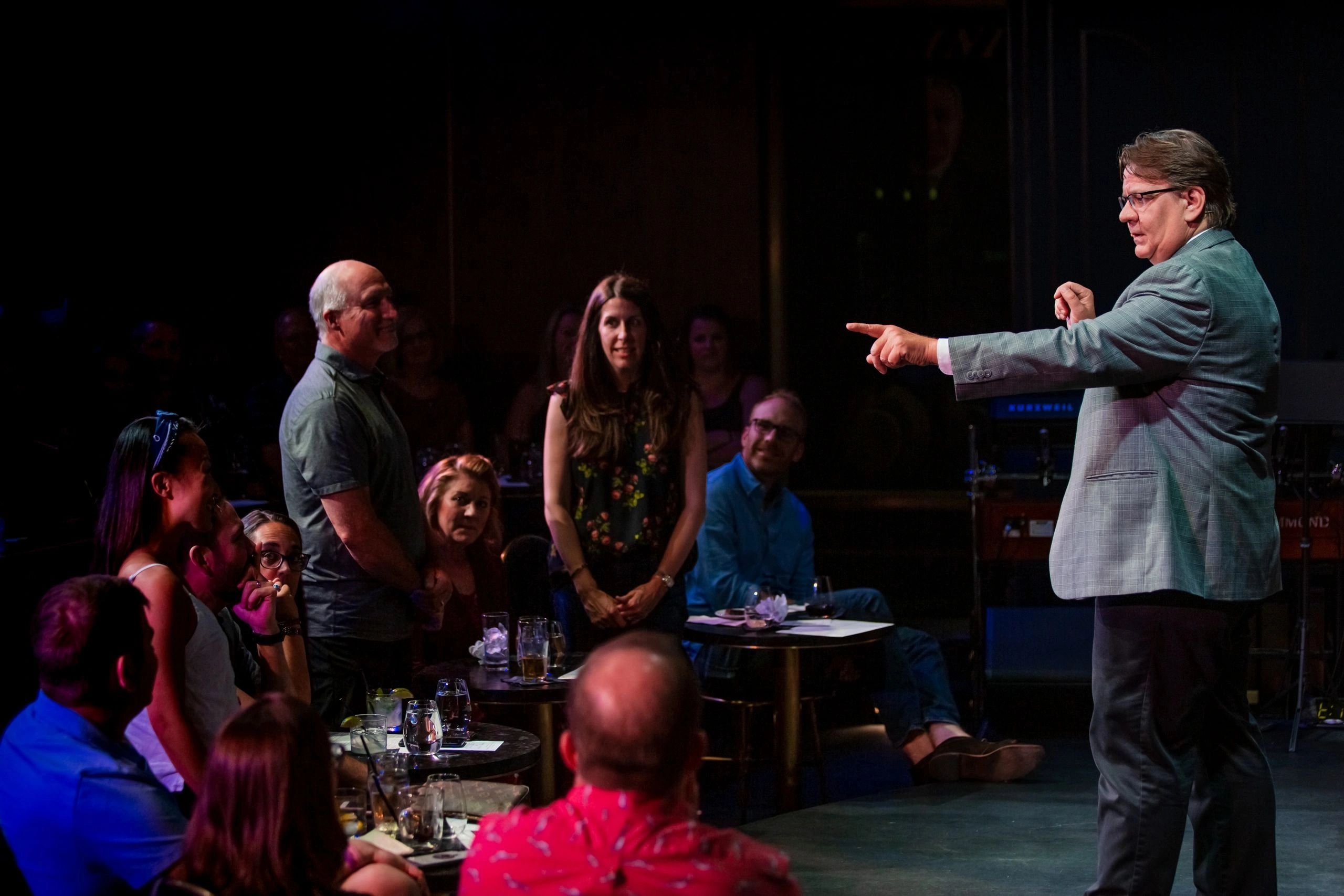 Close Up Magic - William Pack - Corporate Magic