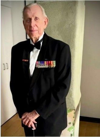 VALE: 235076 LTCOL Barry Ross TINKLER, MBE, BA