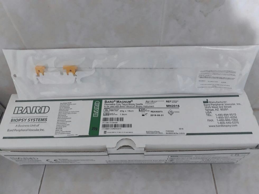 AGUJA PARA MARCAJE DE MAMA DUALOK DE 20 GA. X 107 MM. MARCA BARD.