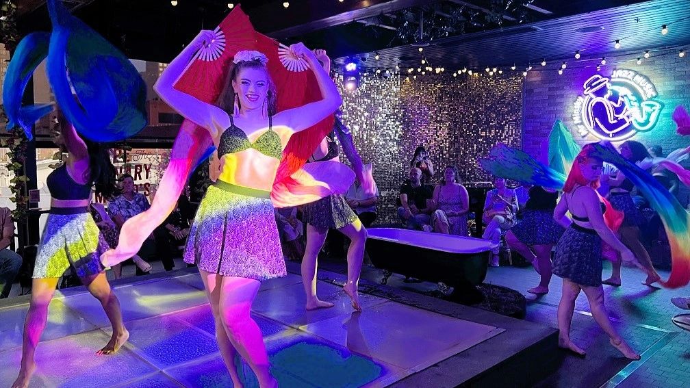 FRINGE REVIEW: DECADENCE and DEBAUCHERY