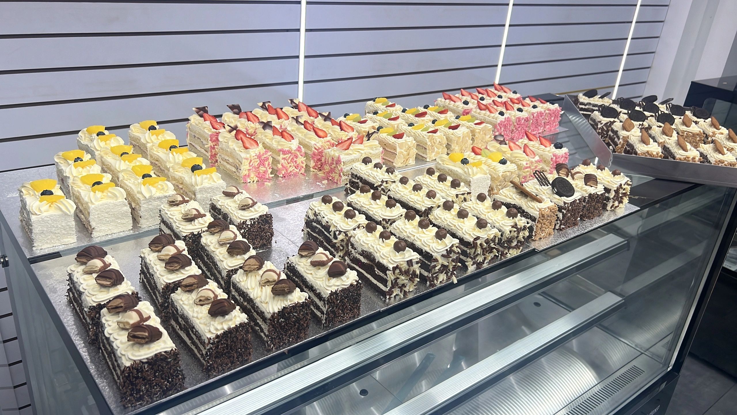 Dream Cakes - Custom Cakes, Cakes Around Me, Cakes Around Bury