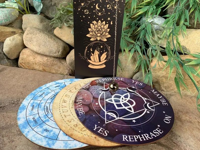 Handmade Dowsing Set Five Pieces, Pendulum Divination Mat, Dowsing Kit ...