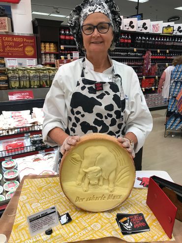 Photo Gallery | Cheese Carving