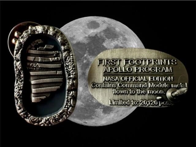 Apollo "First Footprints" Pin Badge