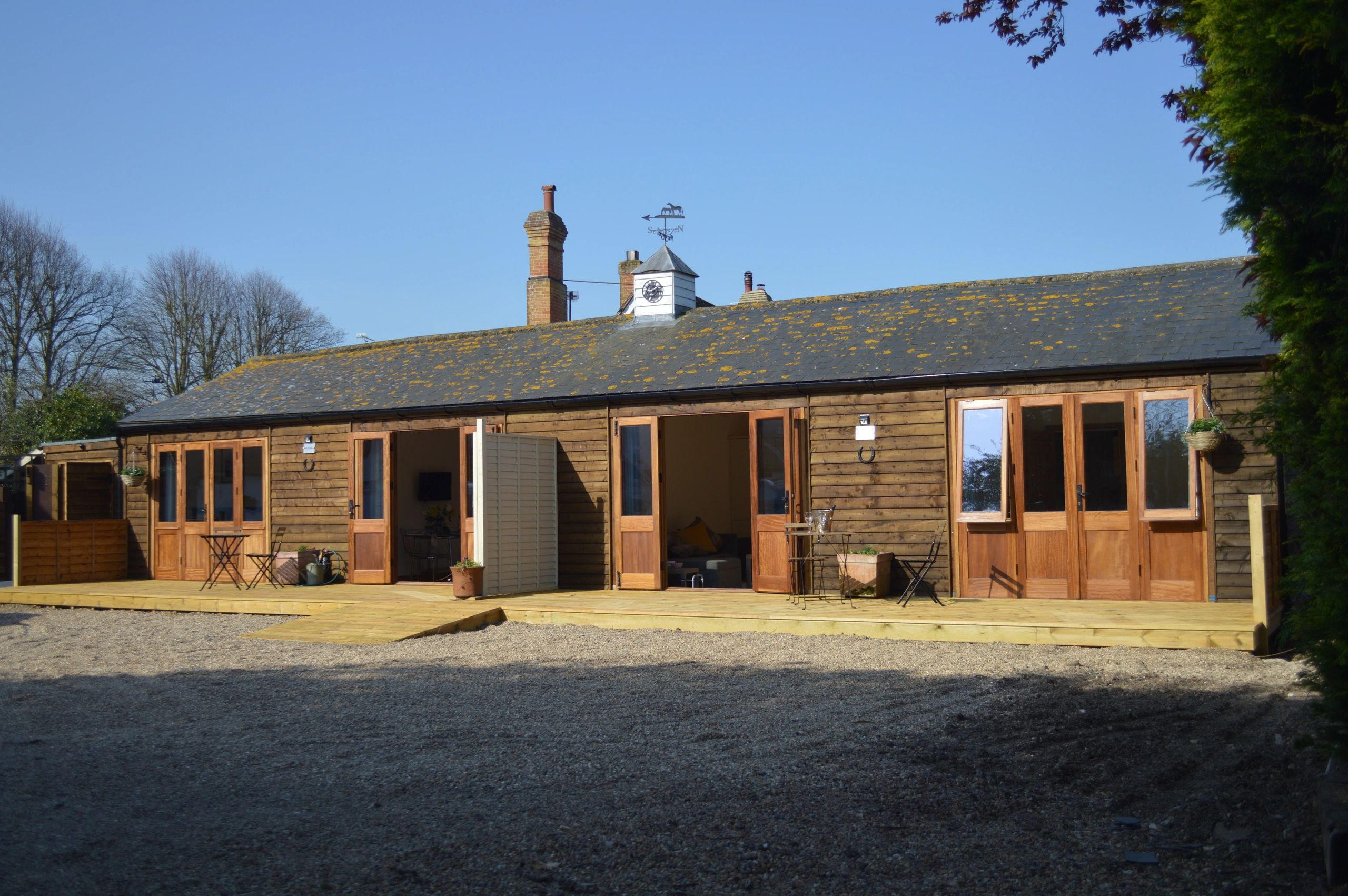 Holiday Accommodation - Walnut Tree Cottages