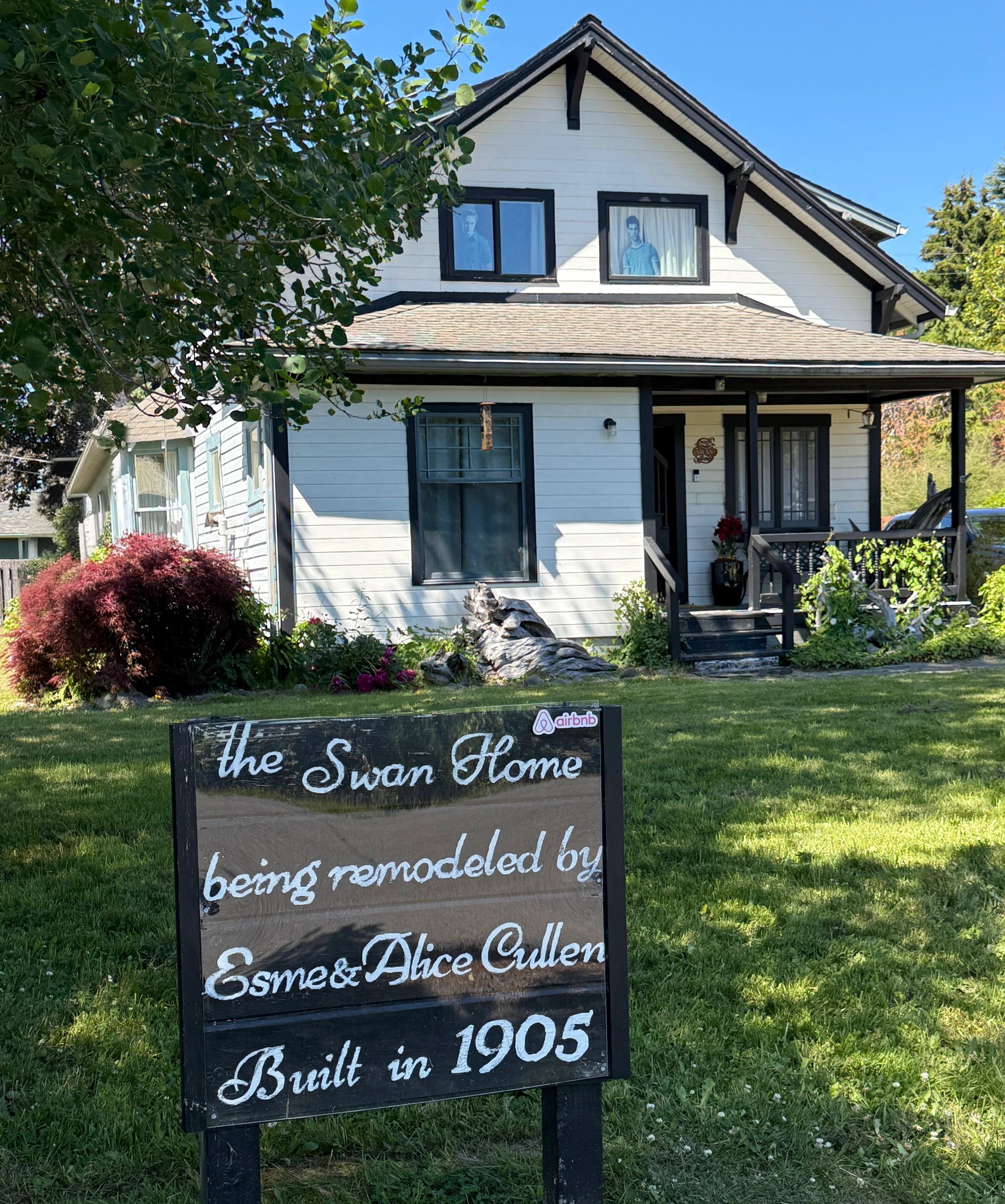 Welcome to The Swan House in Forks: Where Twilight Comes to Life