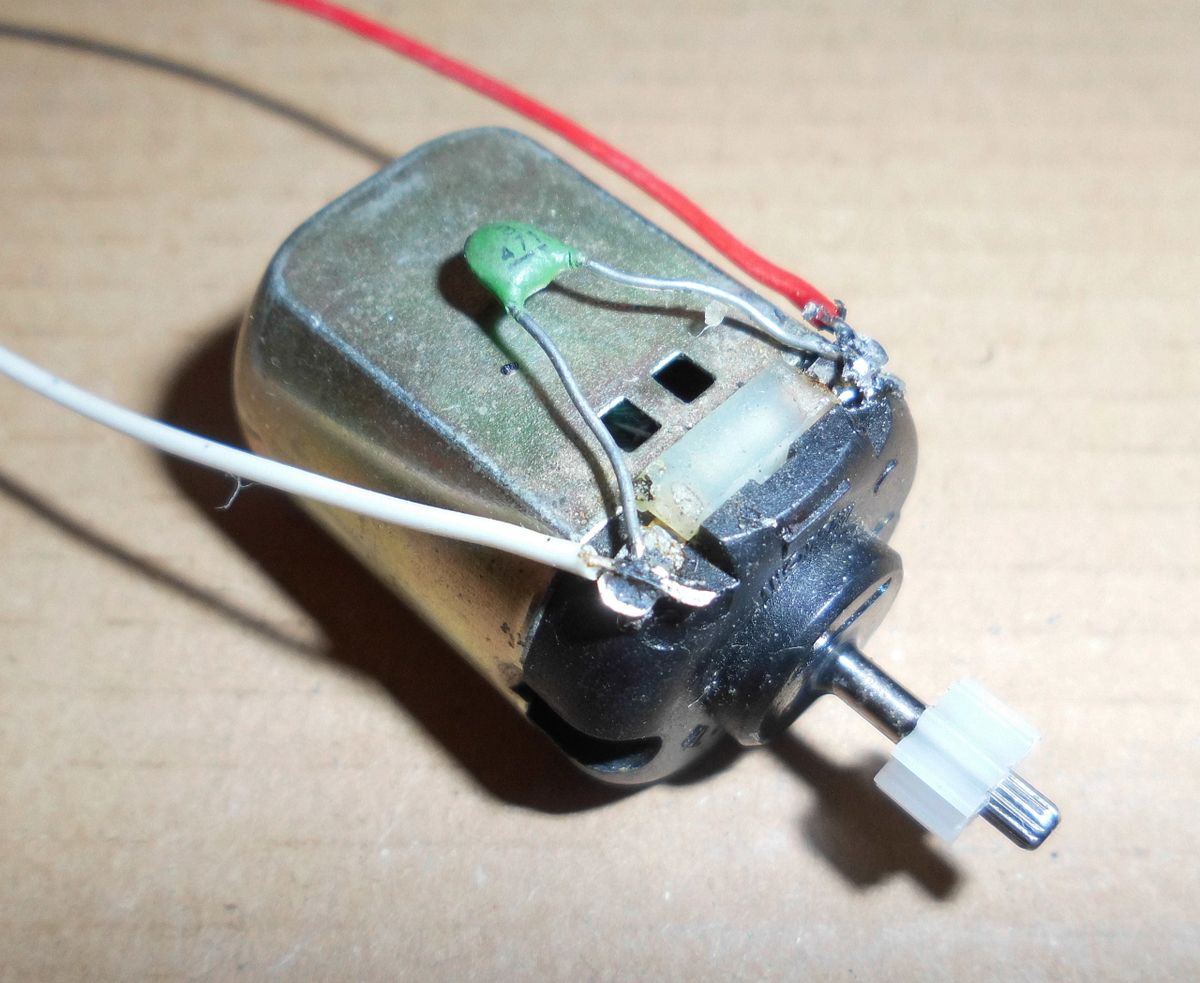 Excellent used vintage black end Mabuchi motor with wires