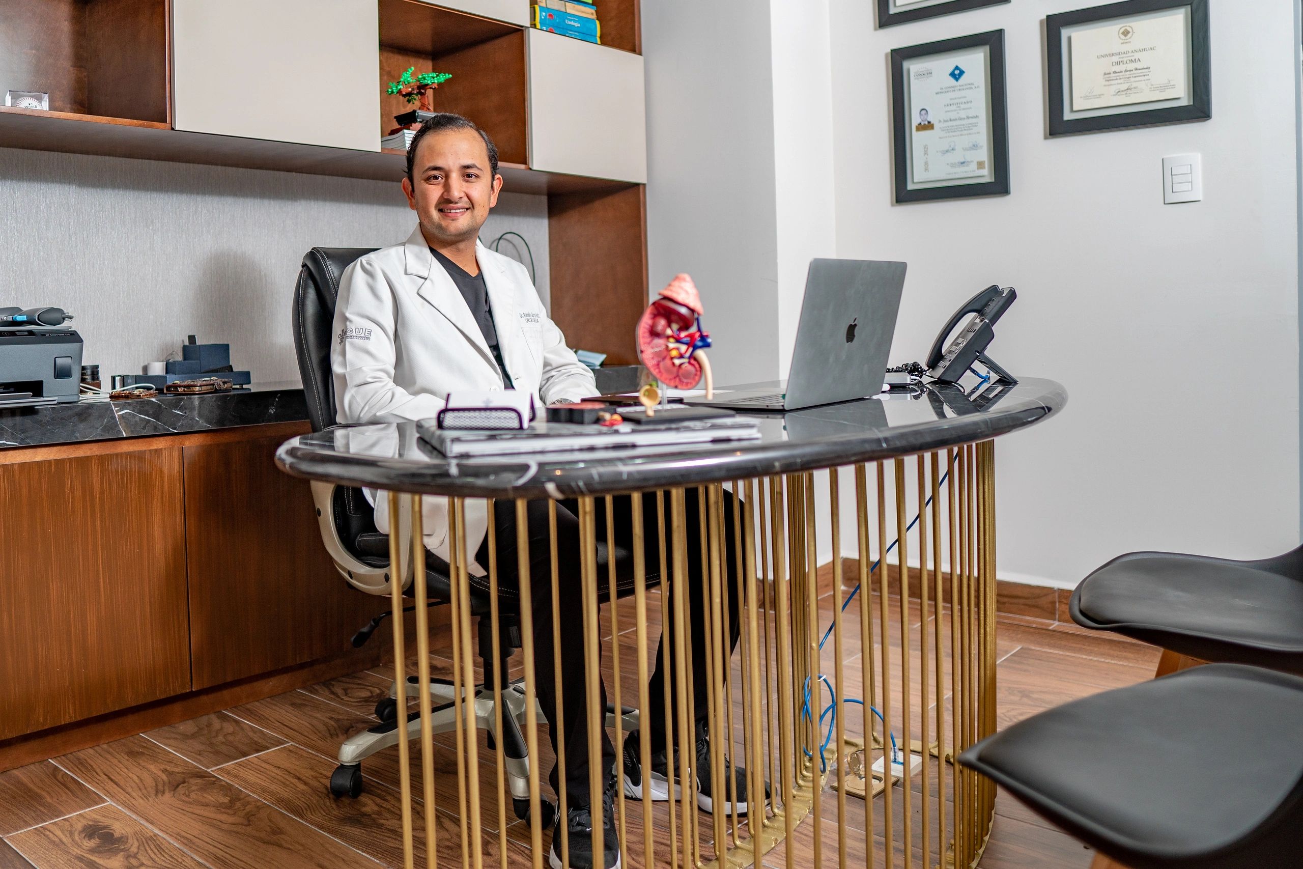 Dr. Ramón Garza Hernández