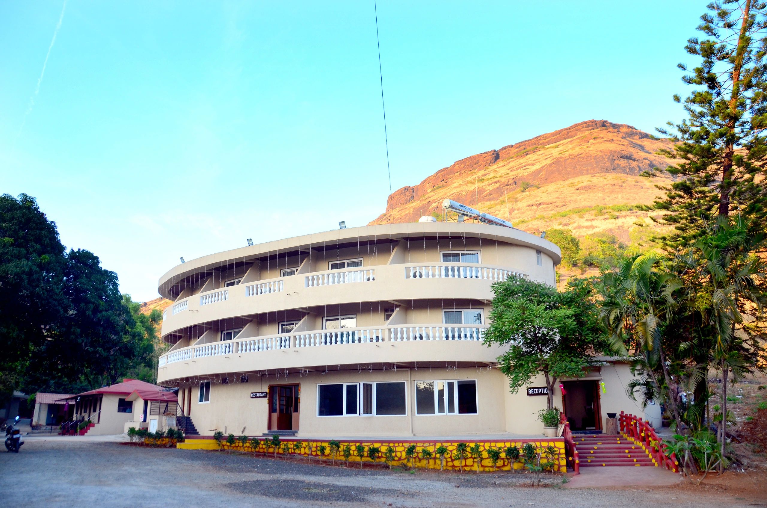 Golden Resort, Igatpuri - Official Site | EXPERIENCE PARADISE AT GOLDEN ...