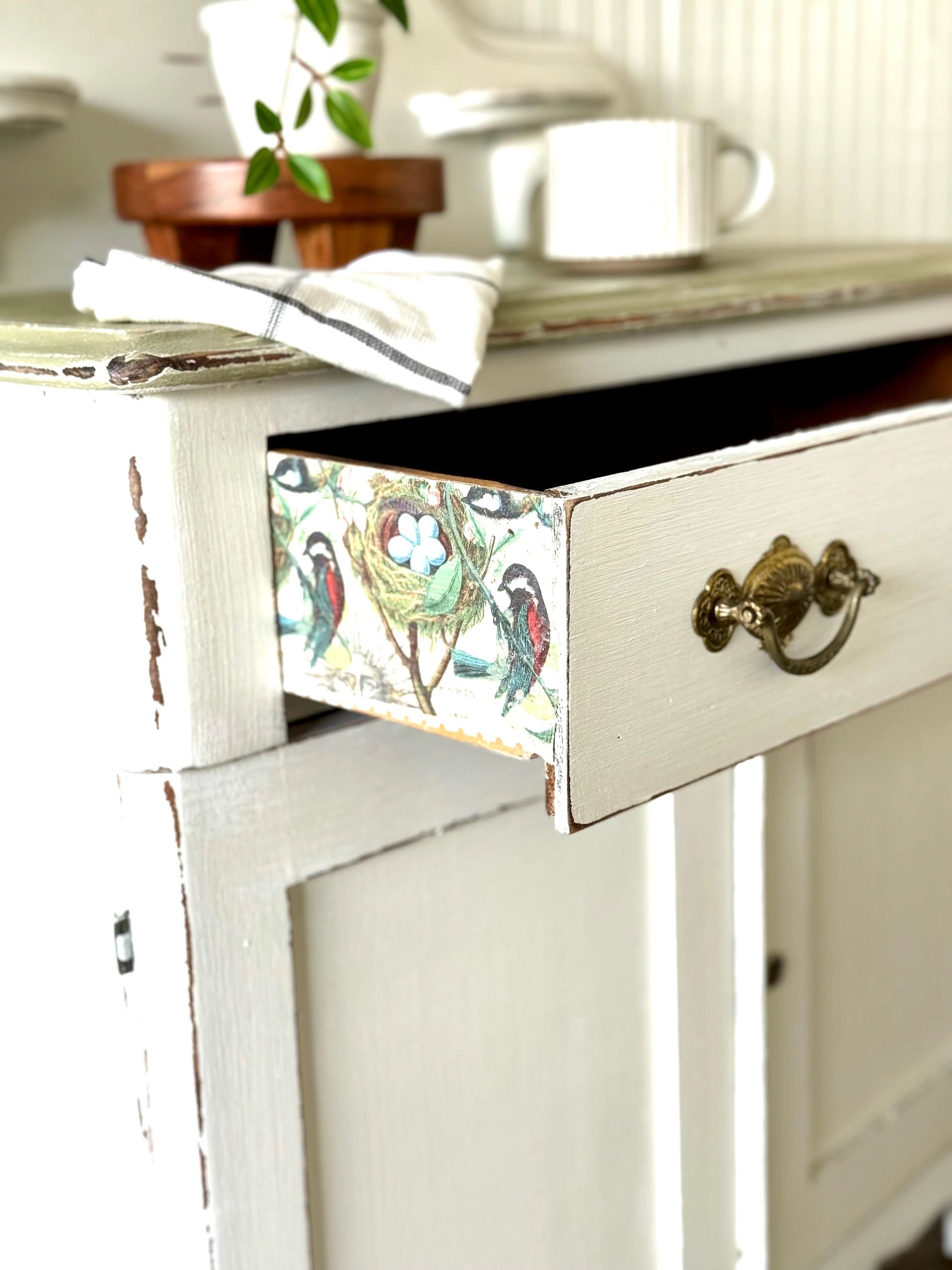 Furniture Refinishing and Painting - The Shabby Old Soul