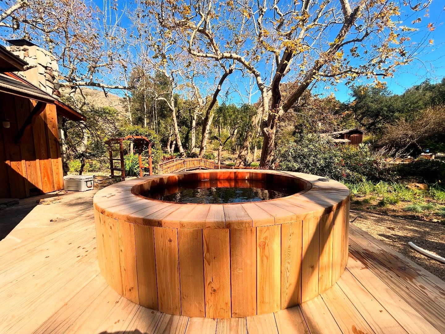 Discover Quality Wooden Hot Tubs in LA