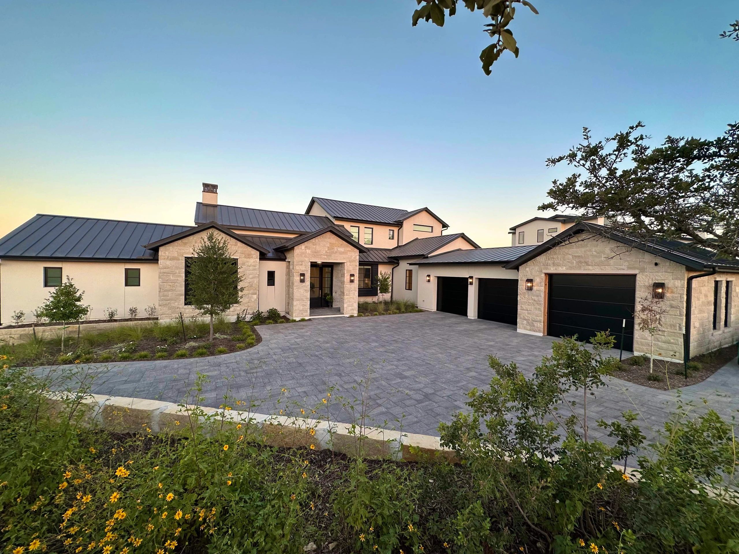 Miles Gates and Garage Doors - Garage Door Styles, Residential Garage ...