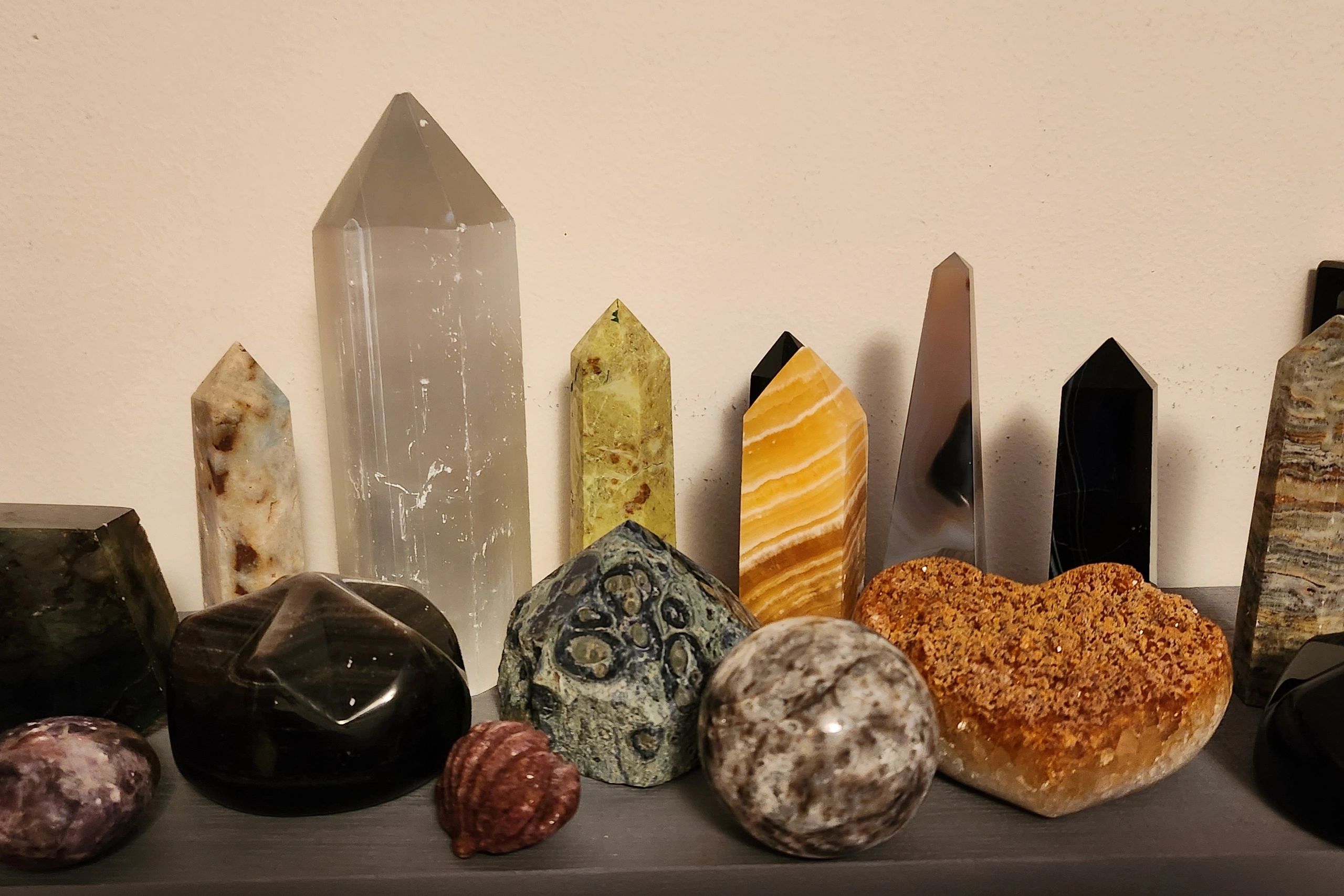 High Quality Crystals - Familiars N' Finds