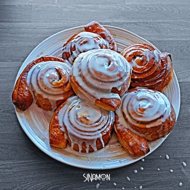 Sinamon - Cinnamon Buns, Croissants, Coffee, Juice