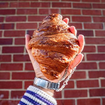 Sinamon - Cinnamon Buns, Croissants, Coffee, Juice