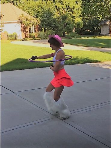 Hula Hooping - Hula Hooping Classes, Hula Hooping Dance Performer ...