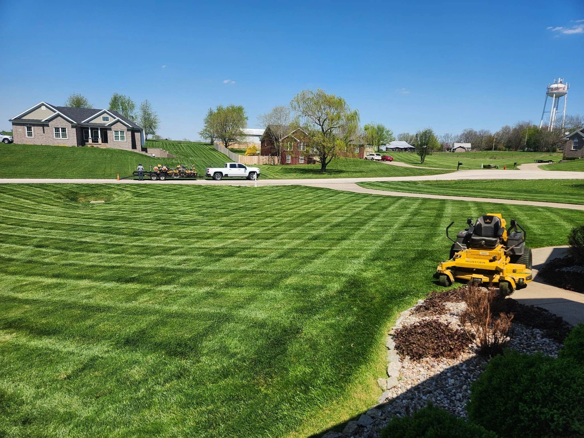 Eubank's perfect cut lawn and landscaping