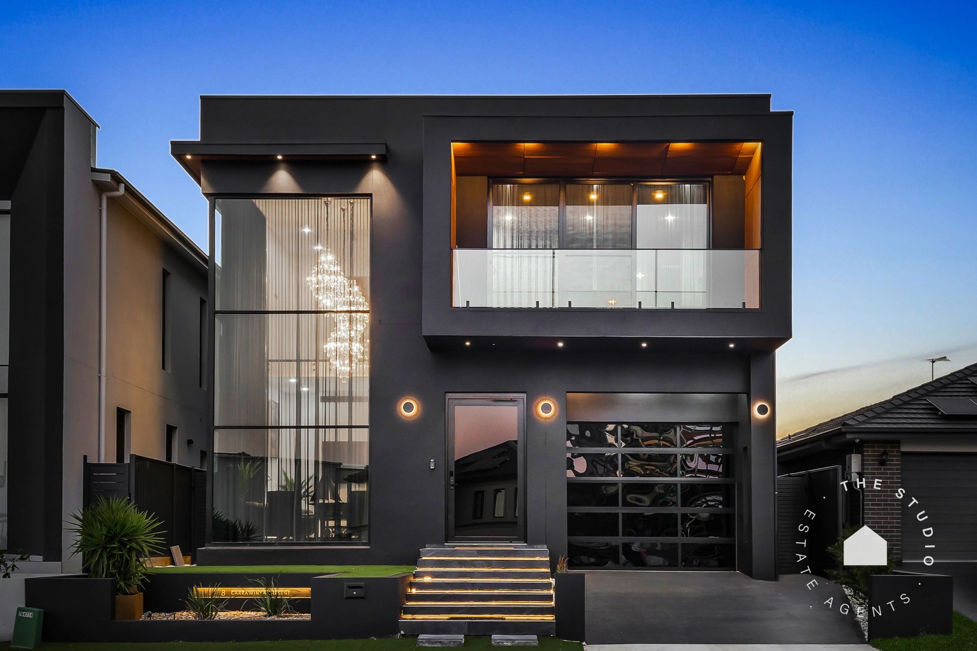 F. DESIGNER GROUP